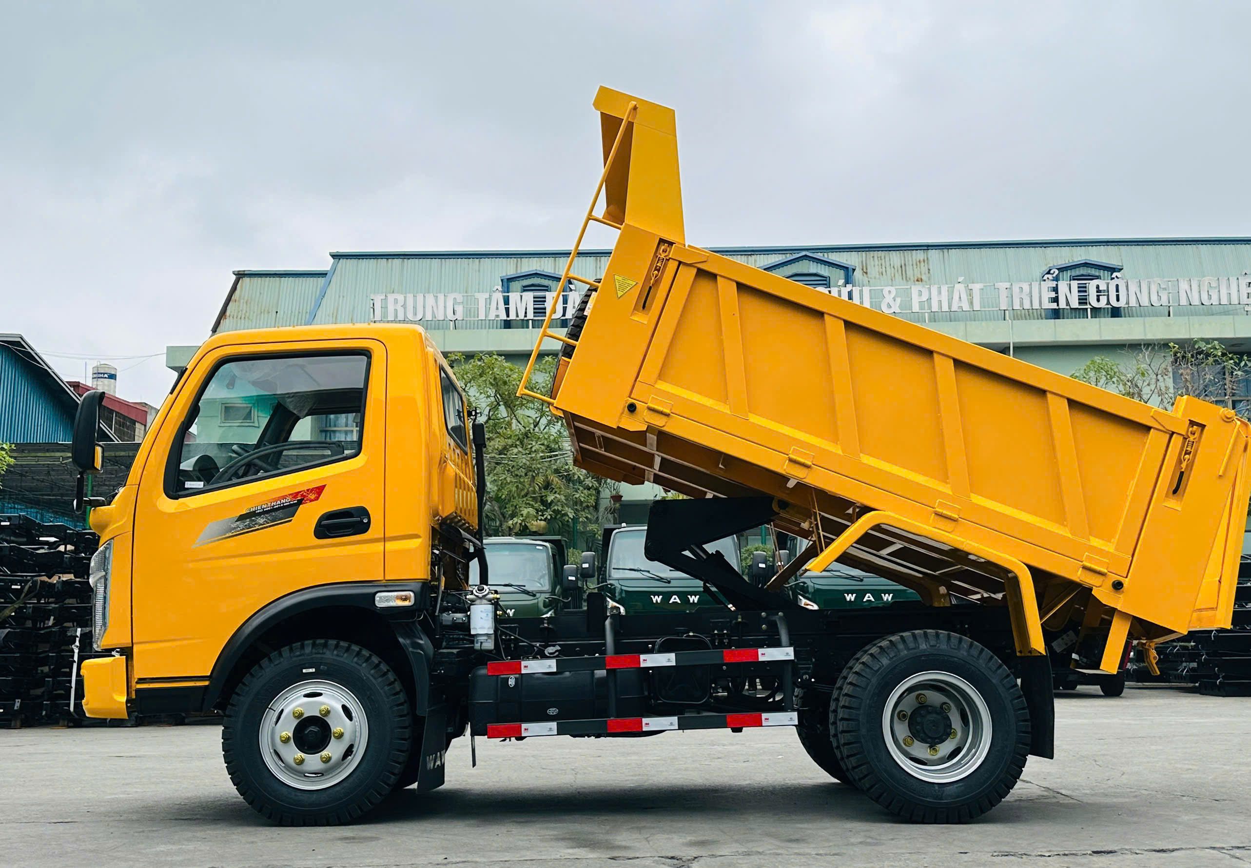 Xe Ben Waw Chiến Thắng Tải 4T98 Tư Đổ Euro 5 Đời 2025